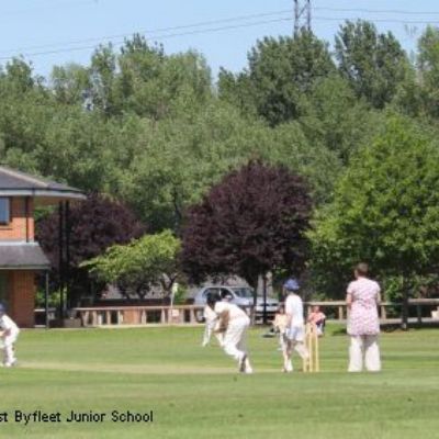 Year 5/6 Hardball cricket at St Georges College - West Byfleet Junior ...